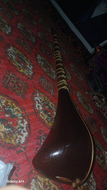 Tanbur  sotiladi