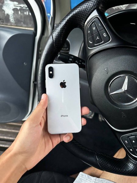 Iphone xs abmen flagmnga s10 5g yana koramz