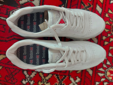 Krasofki reebok 42 razmer