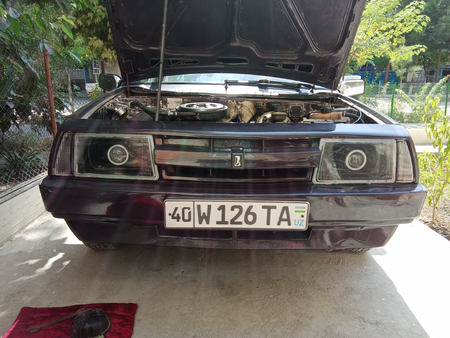 Lada 2108 sotiladi xolati yaxshi yurib turgan moshina
