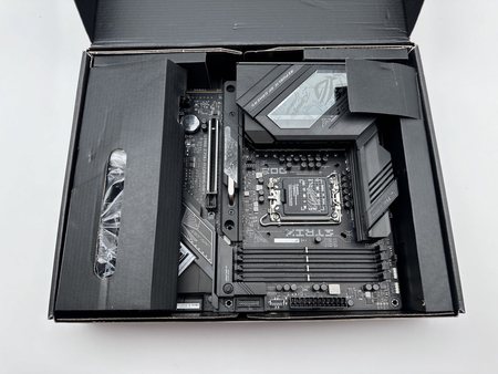 Комплект T-Force Delta RGB 32GB 7600Mhz + Asus ROG Strix Z790-H Gaming