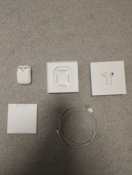 Airpods 2-2 срочно продам так как купил другую