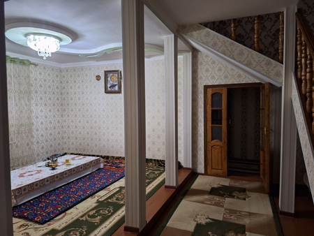 2 etaj Uy satiladi