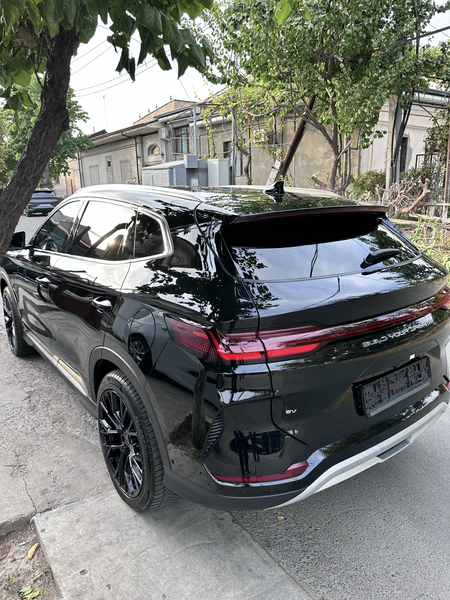 BYD Champion 605 km