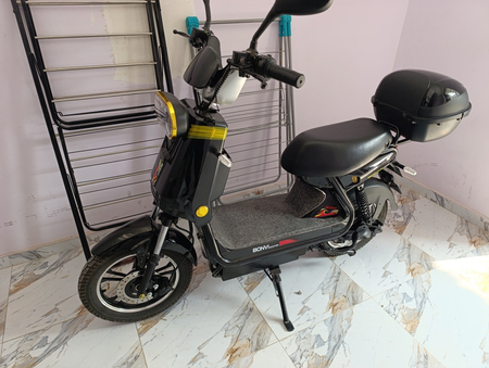 Skuter Bonvi 5 ta Batarekali