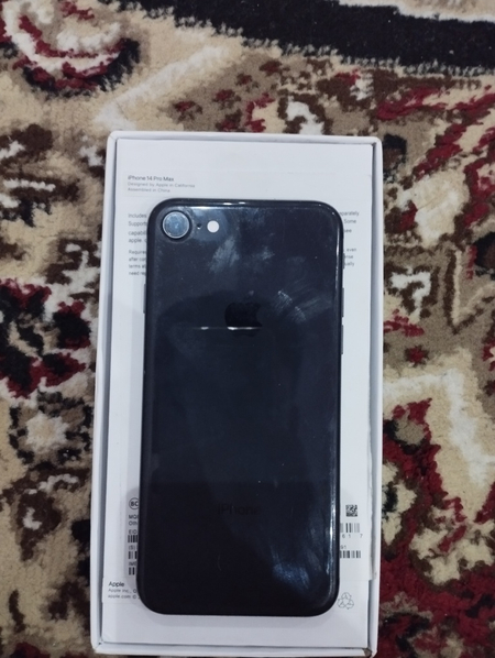 Iphone 8 sotiladi