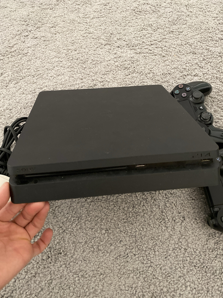 Play station 4. 9.00 versiya