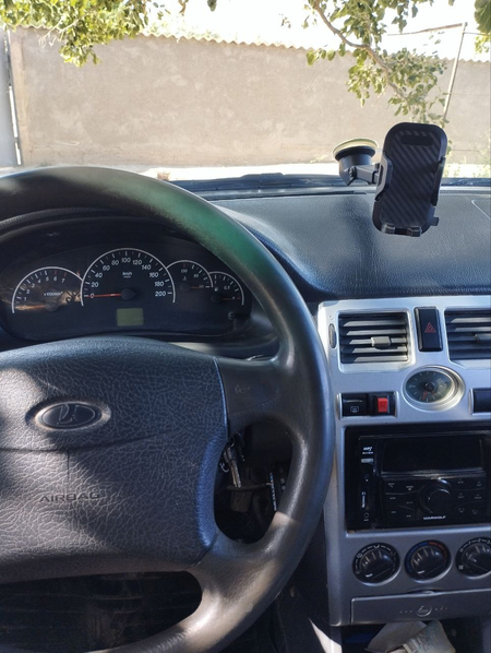 Lada priora 2008