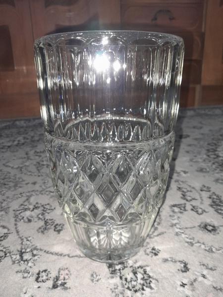 Продаётся ваза хрустальная. СССР