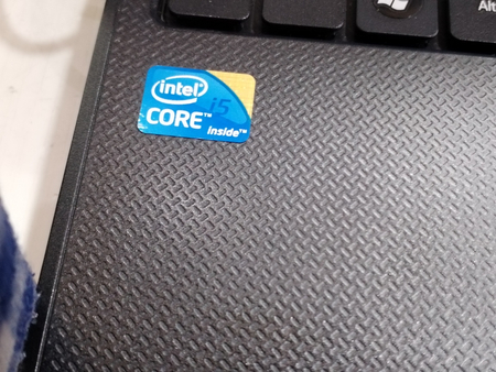 Noutbuk sotiladi Core i5 Acer