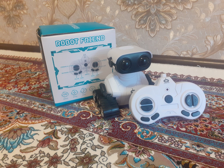 Игрушечный робот для детей