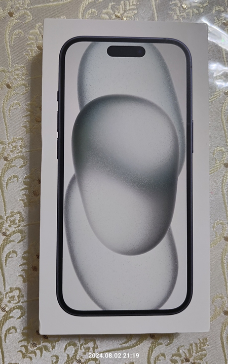 Iphone 15 black. 128gb. 2 eSim. Yangi karobka ochilmagan.