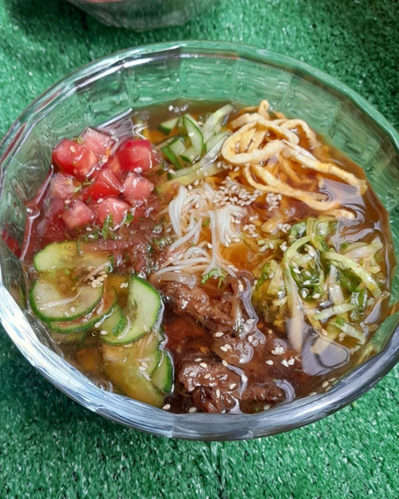 Вкусные салаты и горячие блюда на каждый день