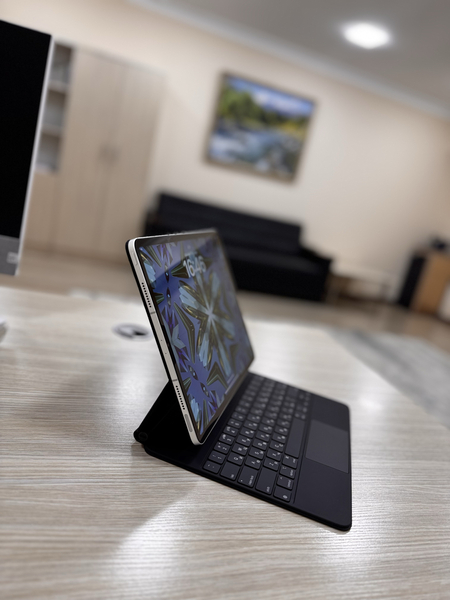 Apple iPad Pro 12.9  512 гб