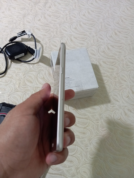 Samsung galaxy J56