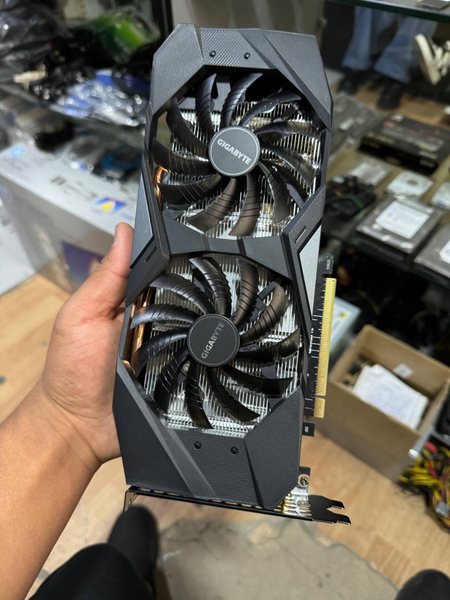Gigabayte RTX 2060 super 192 bit 8 Gb ddr6