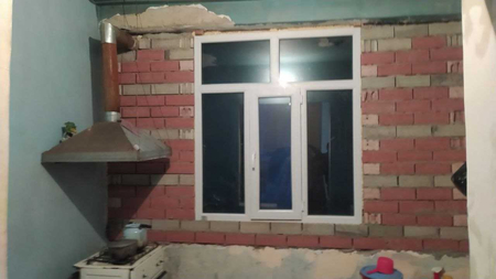 Продается 1 комнатная квартира на 1 этаже в 4 этажке в Гульбахоре
