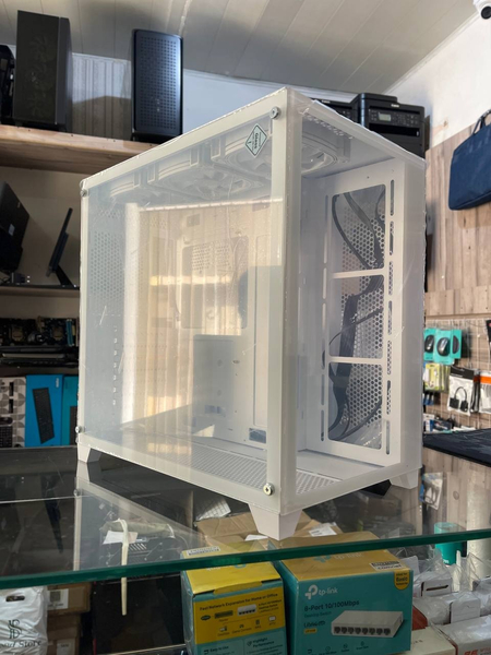 Case ruix pro AQUARIUM white RGB

Model: RUIX PRO