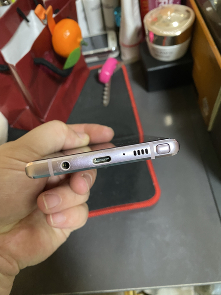Note 9.  Galaxy.