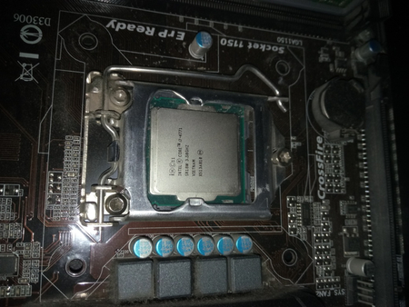 Продаю компьютер i7-4771, 8 ГБ DDR3 1333 МГ, SSD 120gb, ЖК-МОНИТОР