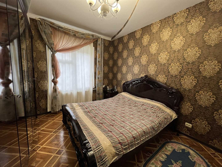 4ком Шайхантахурский район 1 этаж с подвалами и с парковкой (158676)