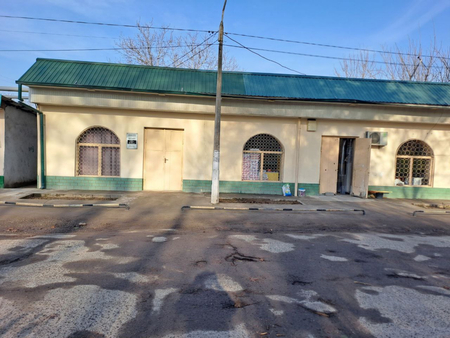 Нотурар бино сотилади Продается нежилое помещение