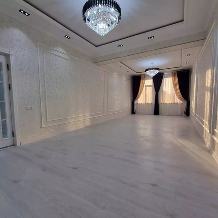 4х комнатная квартира. Микрараён. 115м2.