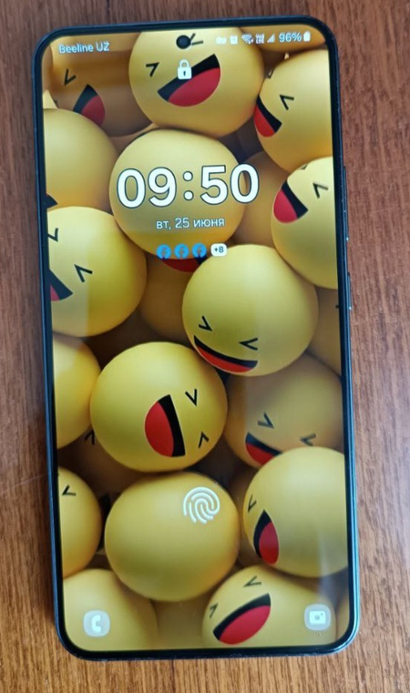 Samsung s22 plus 8/256 SM-S9060 сотилади ёки обмен iPhone 13 прога