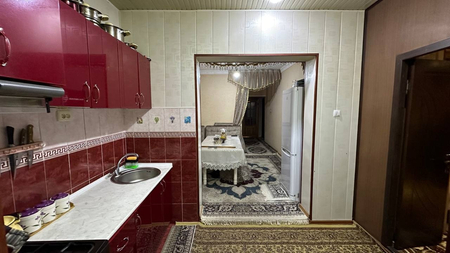 4 хонали евро  квартира сотилади. Балкон 9х2