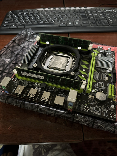 Xeon X79 E5 2650v2 ОЗУ 32 Gb комплект Обмен есть
