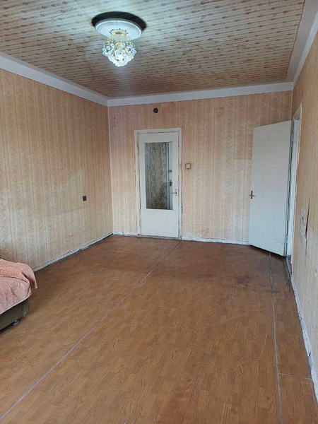 Продаётся квартира 3/9/9 на метро Шахристанская