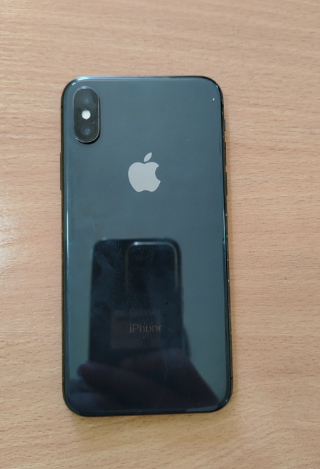 IPhone X sotiladi