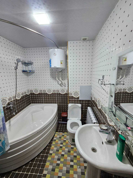 1 xonali 41m² 3-qavat uy sotiladi