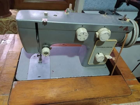 Tikuv mashinasi sotiladi