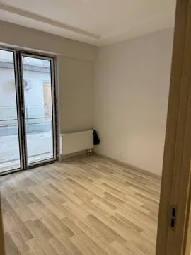 3 комнаты 90м² вдоль дороги ул.Бобура с ремонтом с юридическим адресом