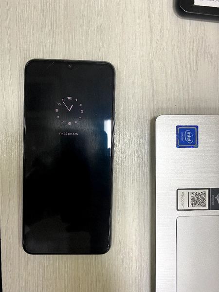 Vivo V21e  (128 gb)