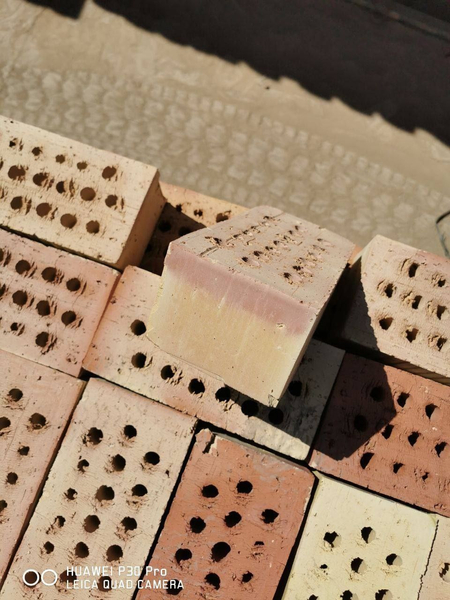 Pishgan gisht sotiladi