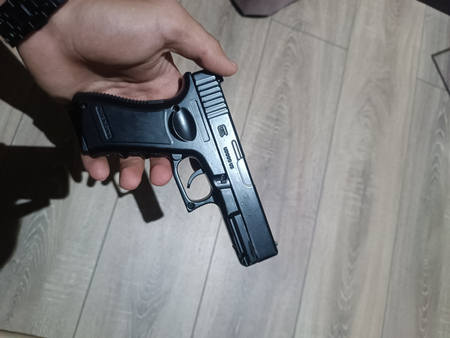 Металлический пистолет airsoft c7