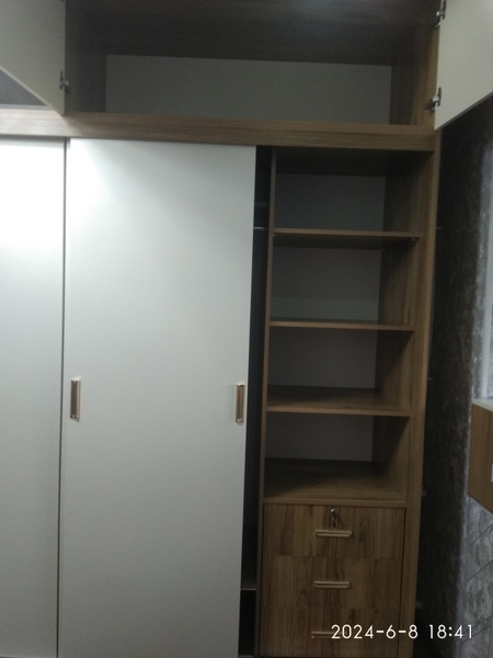 Комплект шкаф, кровать, письменный стол
