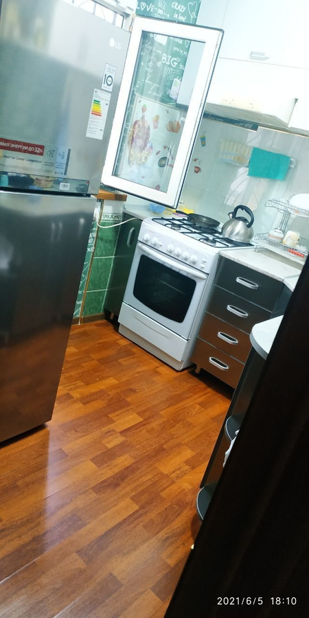 Аренда квартиры 
Чиланзар 17 квартал
2/4/4 
балкон 1.5*3 метра 

Техни