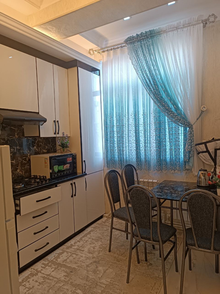 2 xonali lyuks kvartira ijaraga beriladi