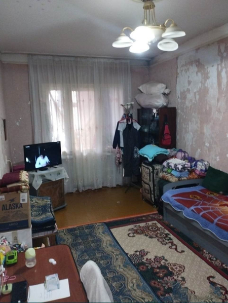 Срочно продаётся 2-х ком 8 мик/н 31 дом