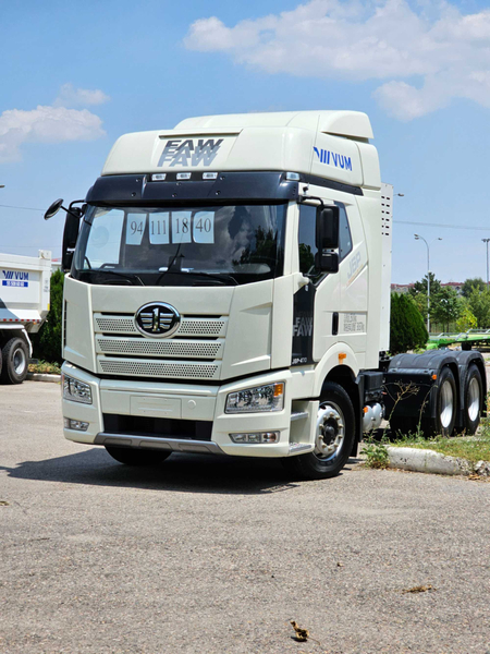FAW Ressor Tyagach 6*4 Full gazlik 8*150 kredit bor 2024 garantiya!!!