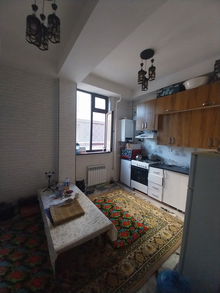 1-qavatdan 2 xonali uy sotiladi. Yangi Hayot uylari