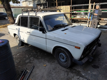 Jigurli vaz 2106