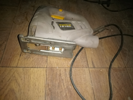 Lobzi sotiladi 210minga