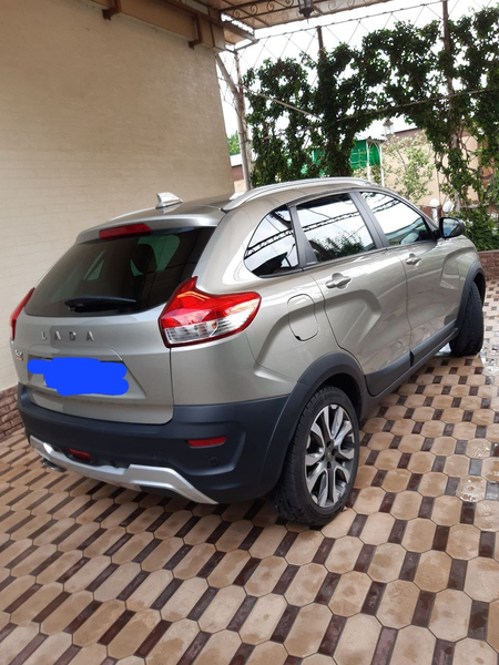 Lada XRAY Cross, 2019 года выпуска