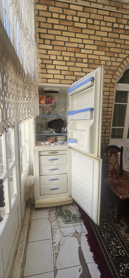 Холодильник  рабочий