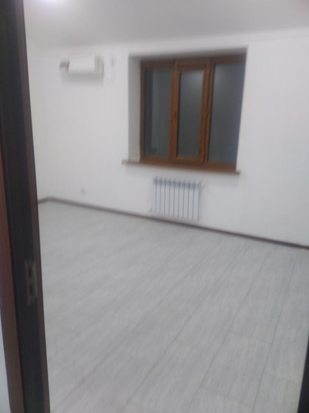 Недорогие  спокойные Офисы на Яккасарае ( парк Бобура)