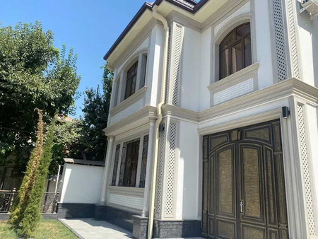 Продается 2-х этажный дом на улице Глинка
